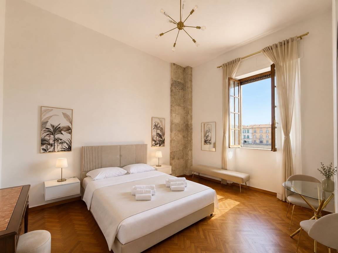 200 M² Apartment ∙ 3 Bedrooms ∙ 6 Guests - Pisa