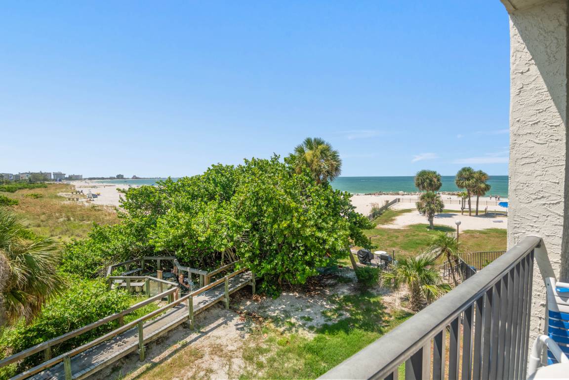 80 M² Condo ∙ 2 Bedrooms ∙ 6 Guests - St. Pete Beach, FL