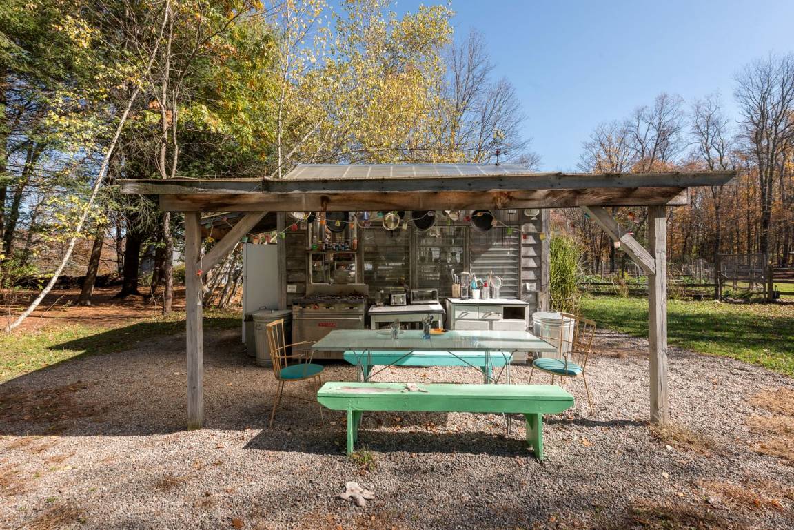 Caravan ∙ 2 Bedrooms ∙ 4 Guests - Rock Hill, NY