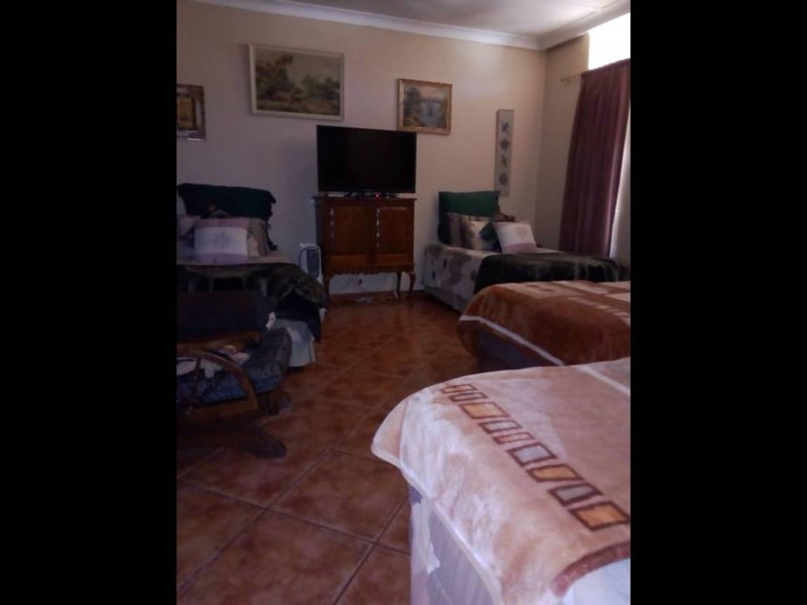 15 M² Private Room ∙ 1 Bedroom ∙ 2 Guests - Carletonville