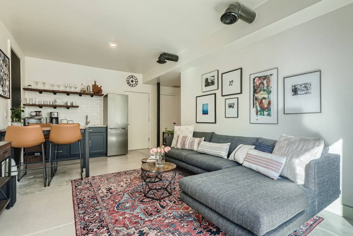 74 M² House ∙ 2 Bedrooms ∙ 4 Guests - Denver, CO