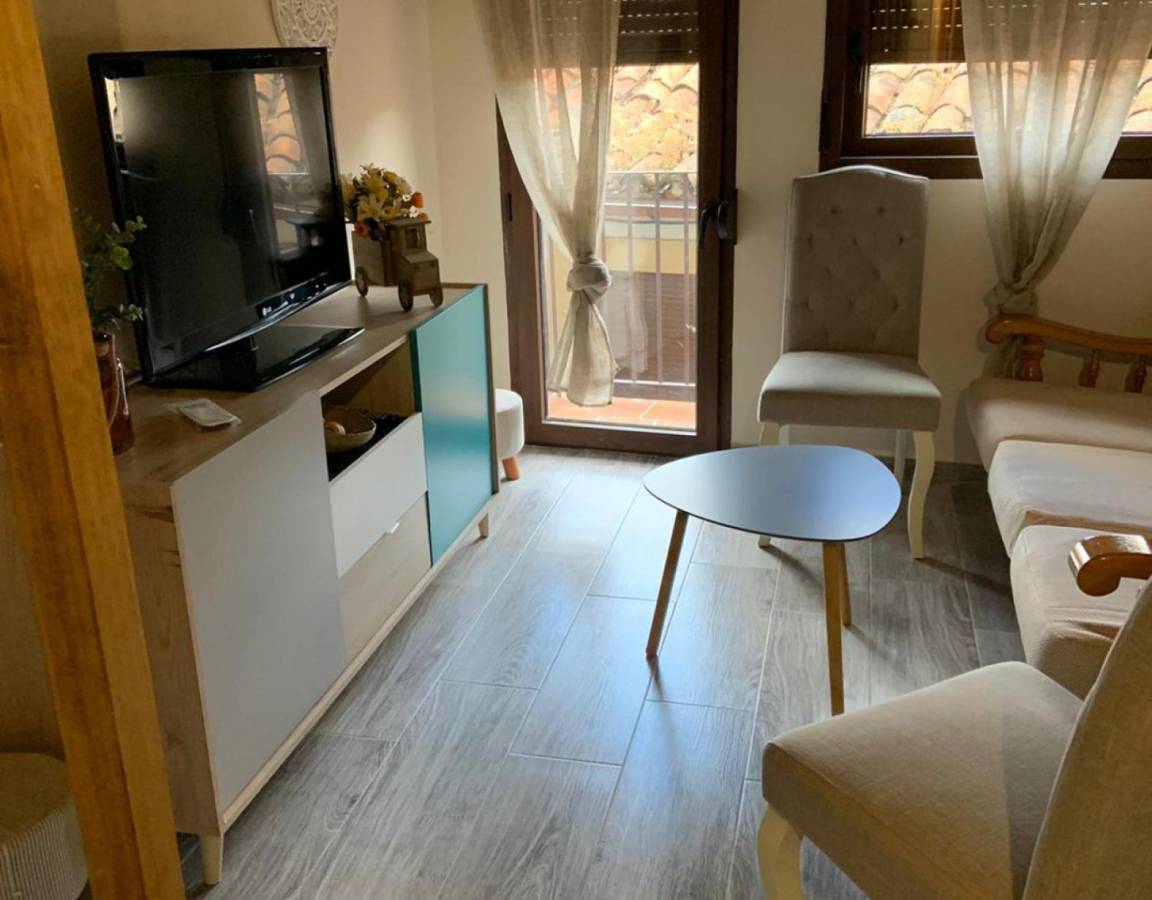 80 M² House ∙ 3 Bedrooms ∙ 6 Guests - Mijares