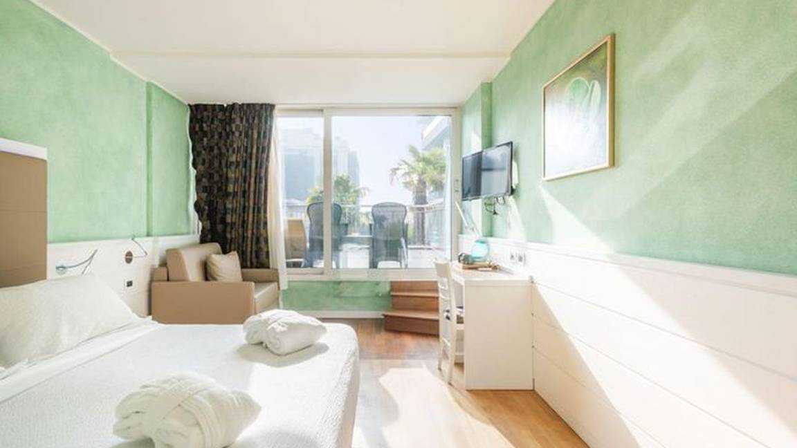 25 M² Hotel ∙ 1 Bedroom ∙ 2 Guests - Nago–Torbole