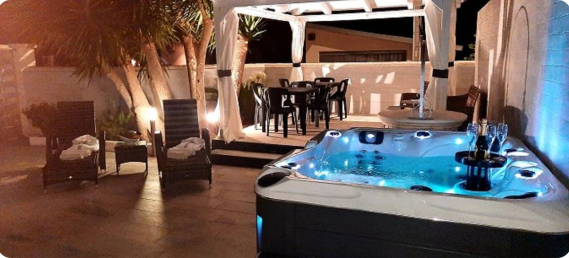 100 M² Huis ∙ 2 Slaapkamers ∙ 6 Gasten - Avola