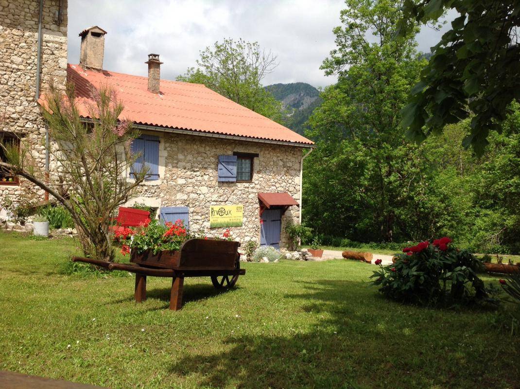 138 M² Gîte ∙ 3 Chambres ∙ 6 Personnes - Massif du Vercors