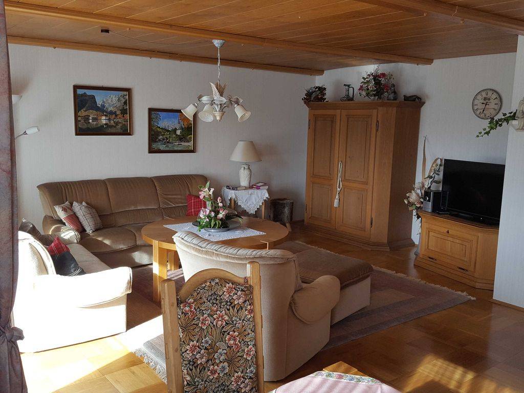 84 M² Ferienwohnung ∙ 2 Schlafzimmer ∙ 4 Gäste - Rieden am Forggensee