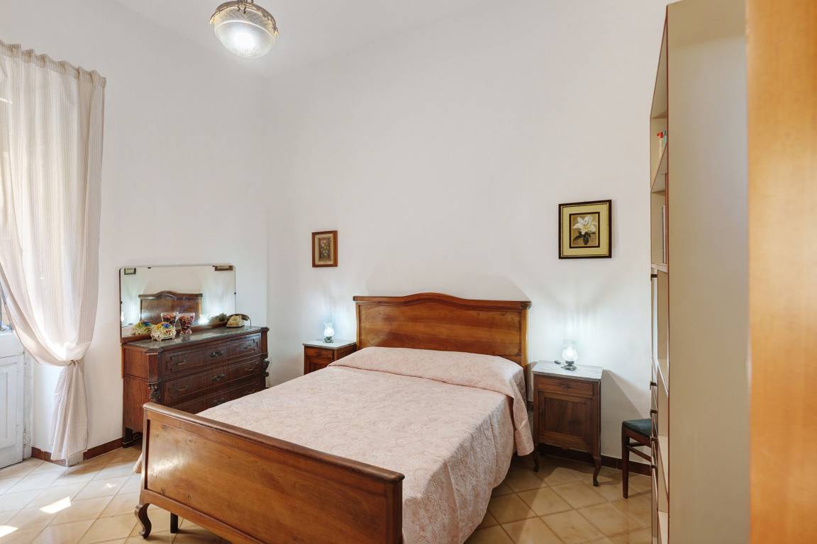 70 M² Apartamento ∙ 2 Habitaciones ∙ 5 Huéspedes - Salerno