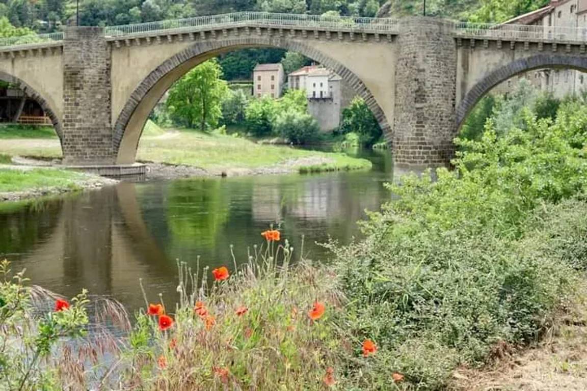 80 M² Maison De Vacances ∙ 3 Chambres ∙ 6 Personnes - Langeac