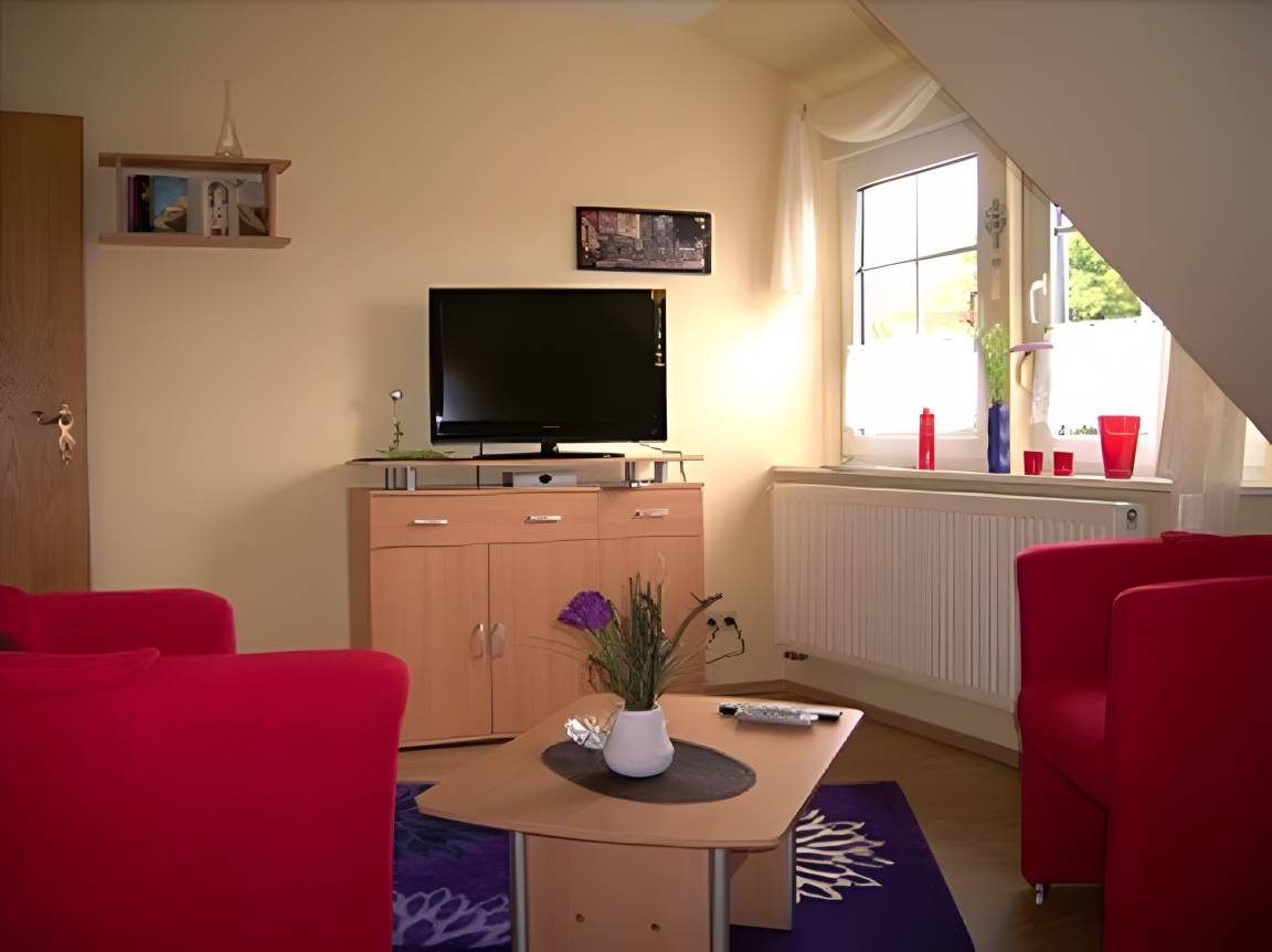 65 M² Ferienwohnung ∙ 1 Schlafzimmer ∙ 2 Gäste - Schortens