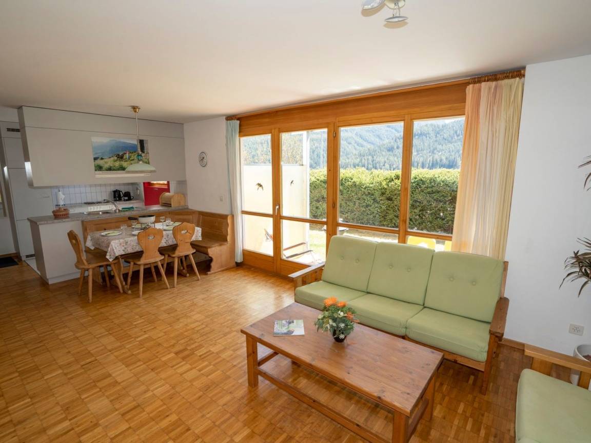 Ferienwohnung ∙ 2 Schlafzimmer ∙ 5 Gäste - Tarasp