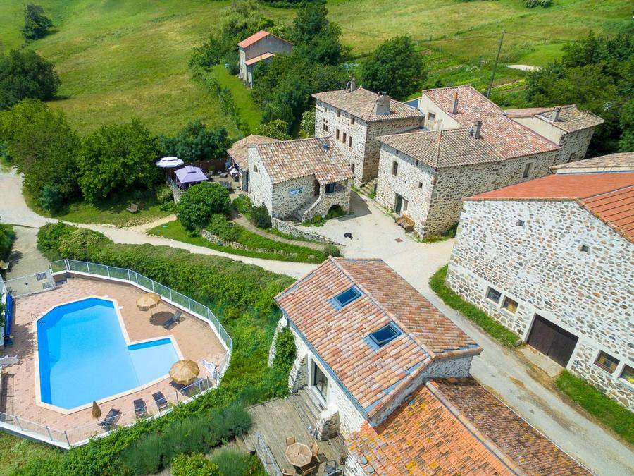 24 M² Tent ∙ 1 Slaapkamer ∙ 4 Gasten - Ardèche