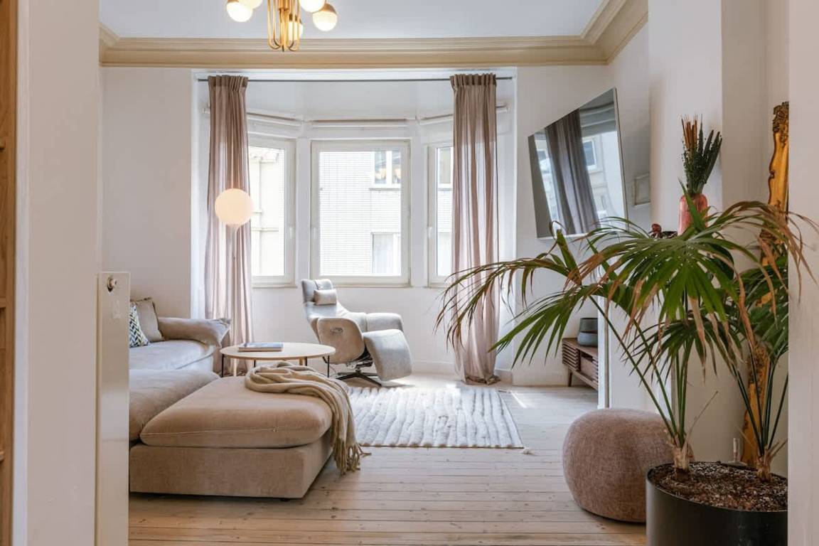 Villa ∙ 5 Bedrooms ∙ 12 Guests - Ostend