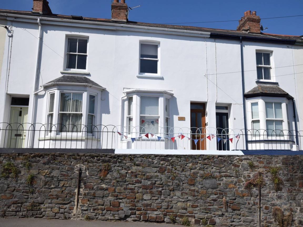 Cottage ∙ 3 Bedrooms ∙ 6 Guests - North Devon District
