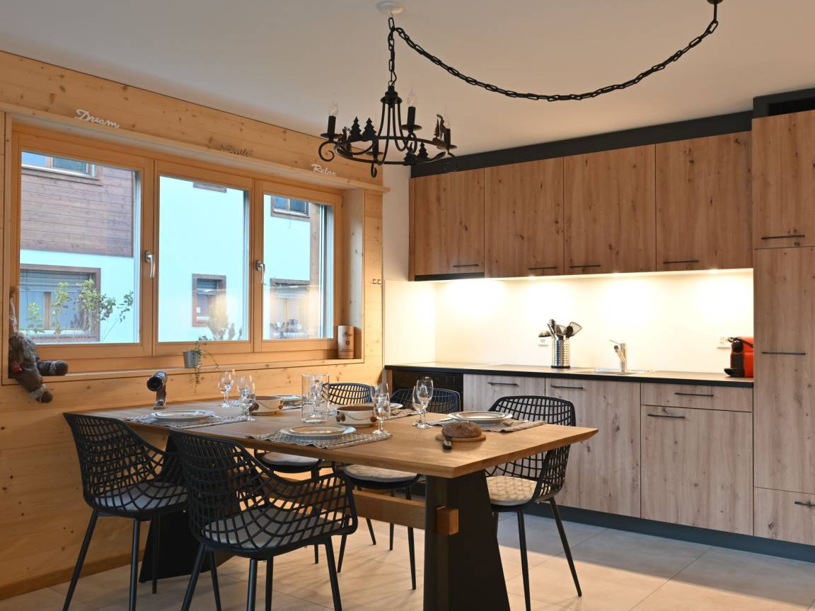 82 M² Apartament ∙ 2 Sypialnie ∙ 4 Gości - Martigny