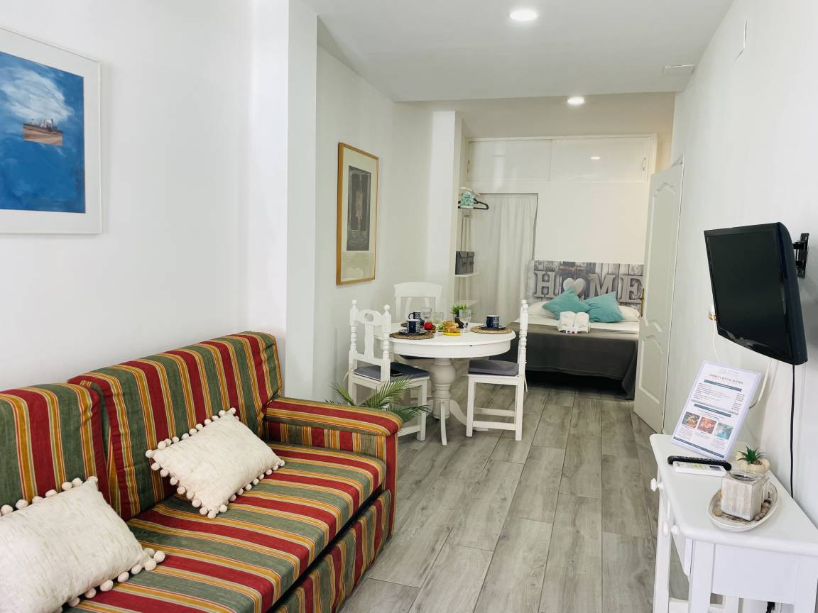 15 M² Estudio ∙ 4 Huéspedes - Nerja