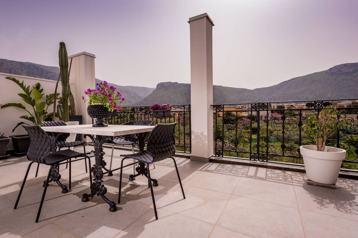 120 M² Appartement ∙ 2 Chambres ∙ 4 Personnes - Terrasini