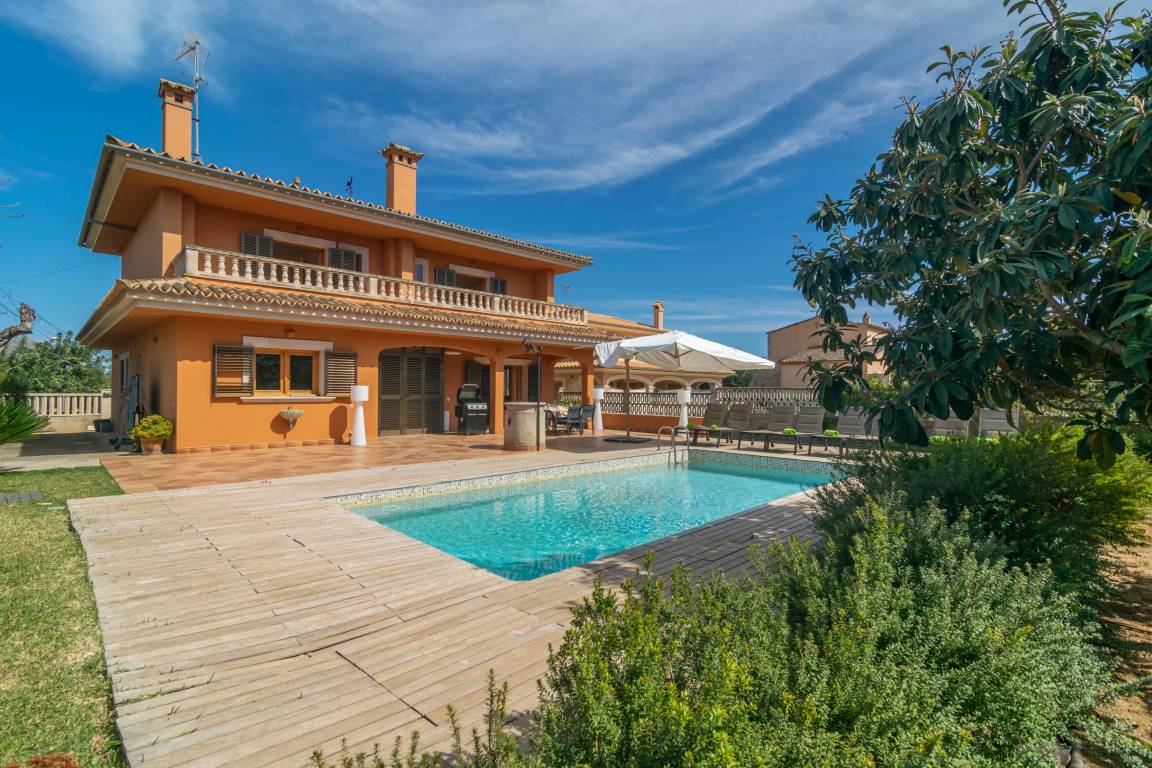 220 M² Villa ∙ 5 Bedrooms ∙ 10 Guests - Andratx