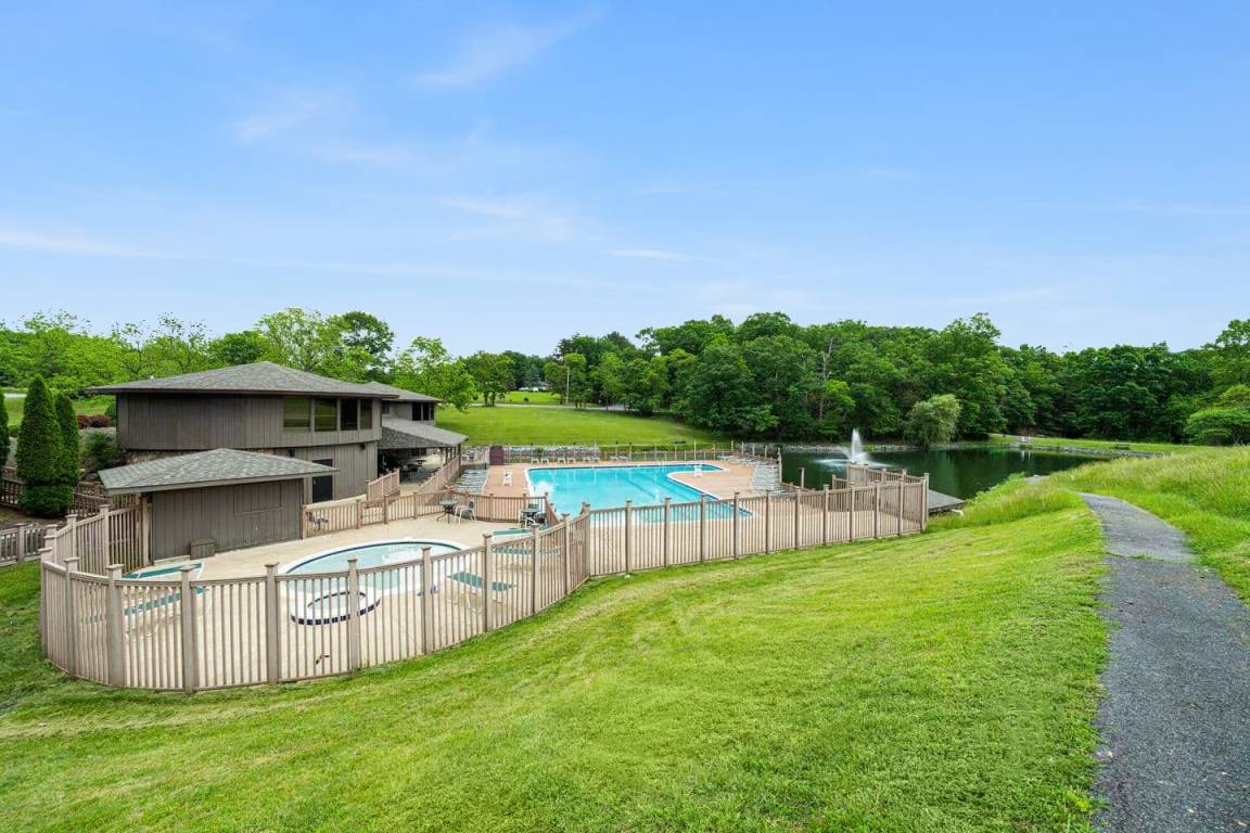 62 M² Chalet ∙ 2 Bedrooms ∙ 5 Guests - West Virginia