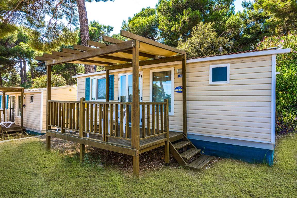 32 M² Caravan ∙ 2 Bedrooms ∙ 5 Guests - Mali Lošinj