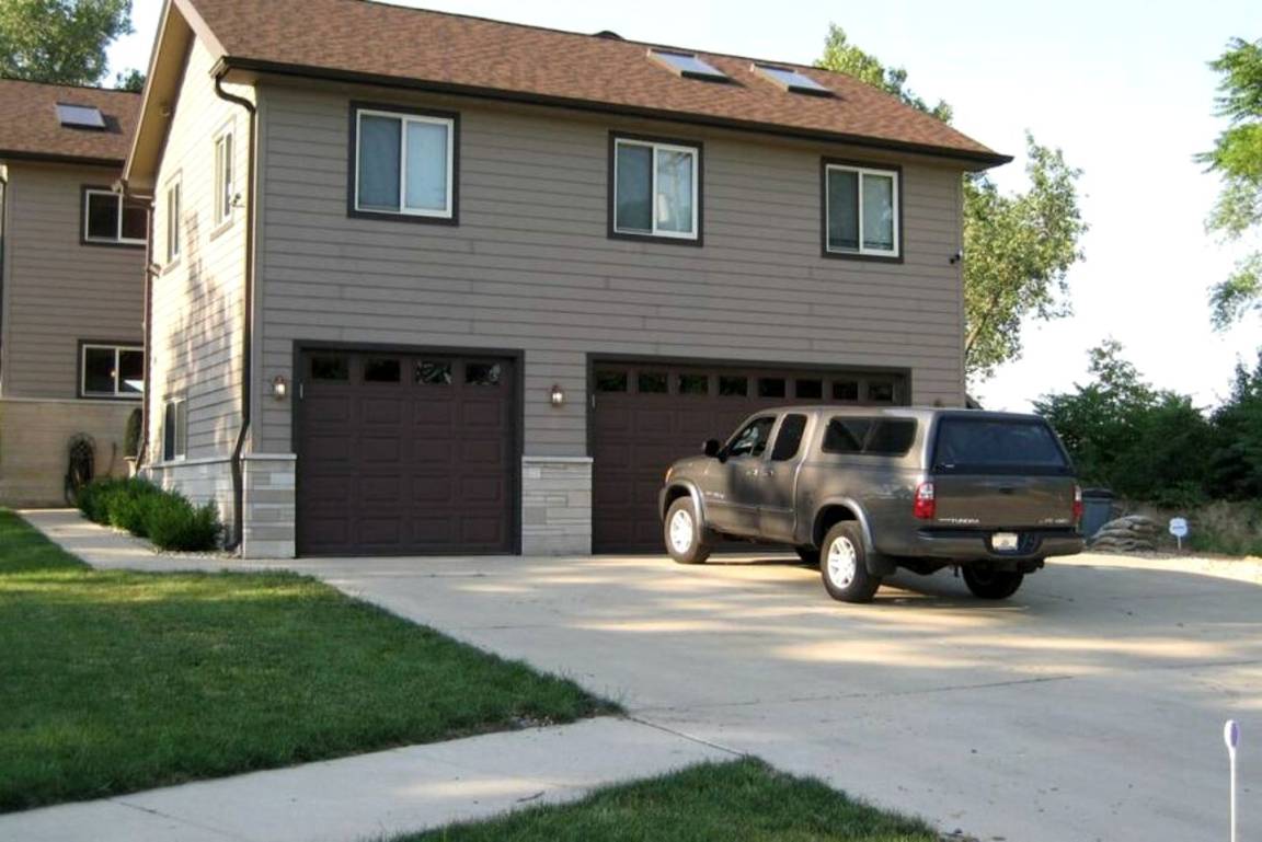 Villa ∙ 2 Bedrooms ∙ 6 Guests - Gary, IN