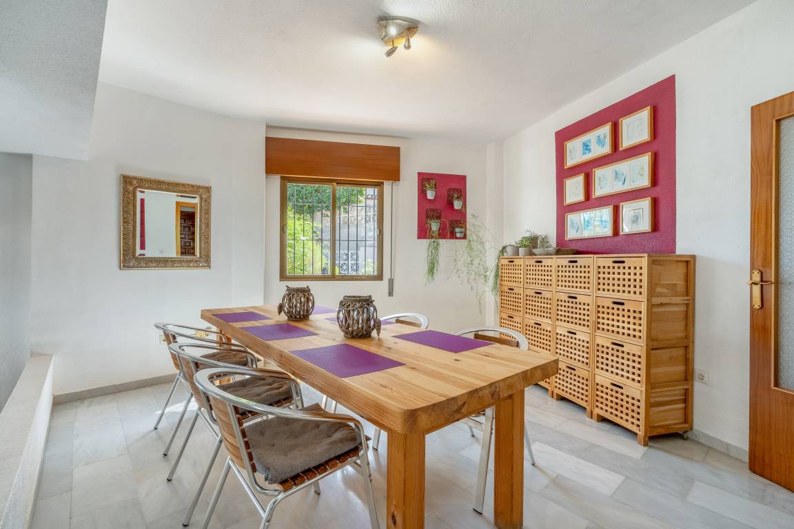 150 M² Villa ∙ 3 Slaapkamers ∙ 6 Gasten - Salobreña