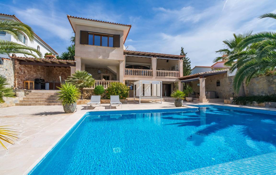 297 M² Ferienhaus ∙ 3 Schlafzimmer ∙ 4 Gäste - Cala Murada