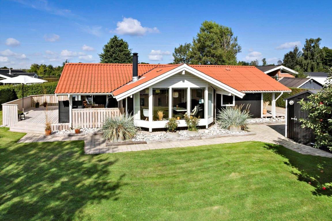 72 M² Huis ∙ 2 Slaapkamers ∙ 4 Gasten - Juelsminde