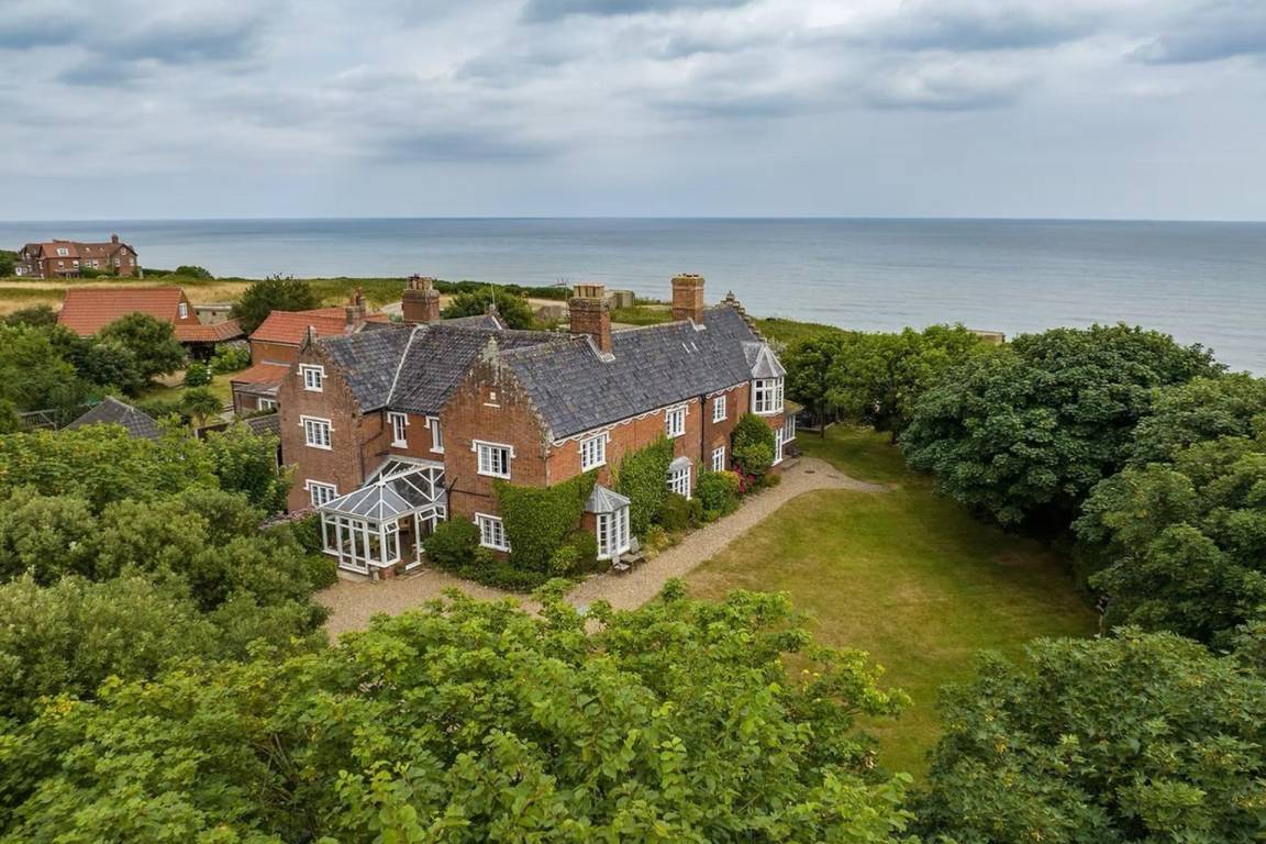 House ∙ 7 Bedrooms ∙ 15 Guests - Mundesley