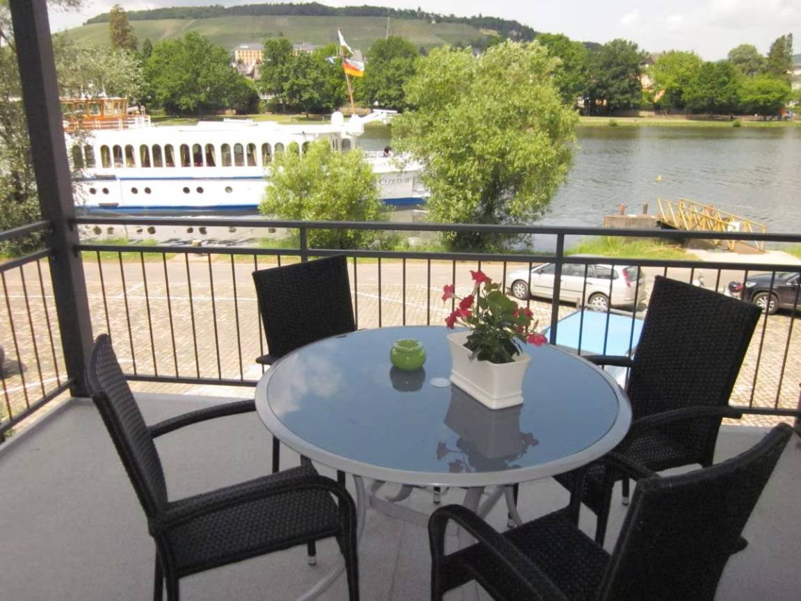 85 M² Appartement ∙ 2 Slaapkamers ∙ 4 Gasten - Bernkastel-Kues