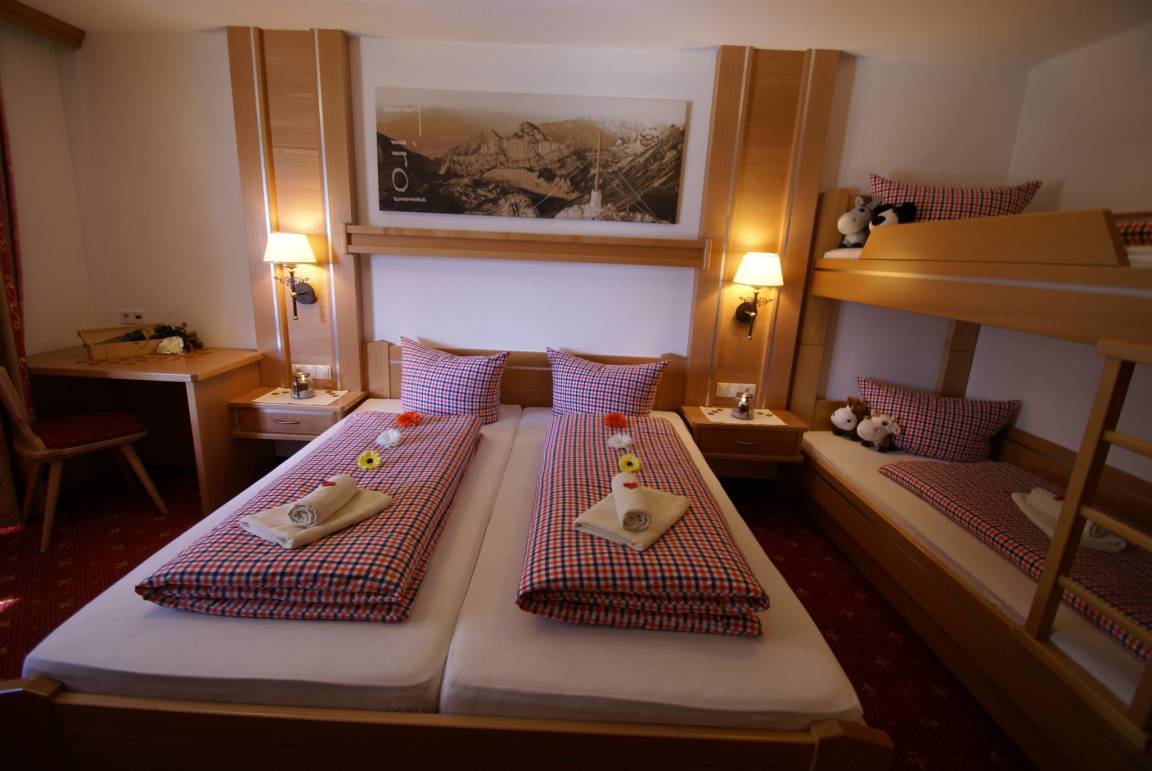 45 M² Hotel ∙ 2 Schlafzimmer ∙ 6 Gäste - Kaltenbach