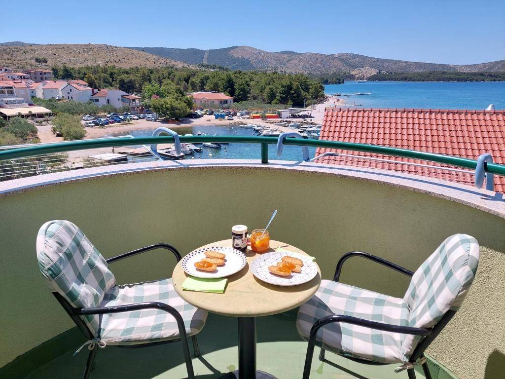 40 M² Appartement ∙ 1 Chambre ∙ 3 Personnes - Primošten