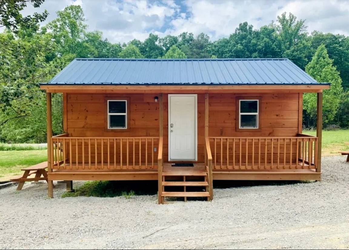 House ∙ 1 Bedroom ∙ 4 Guests - Jamestown, TN