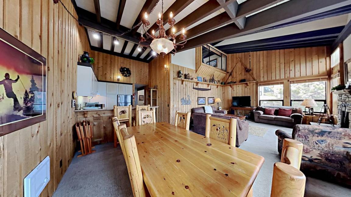 149 M² Condo ∙ 4 Bedrooms ∙ 10 Guests - Mammoth Lakes, CA
