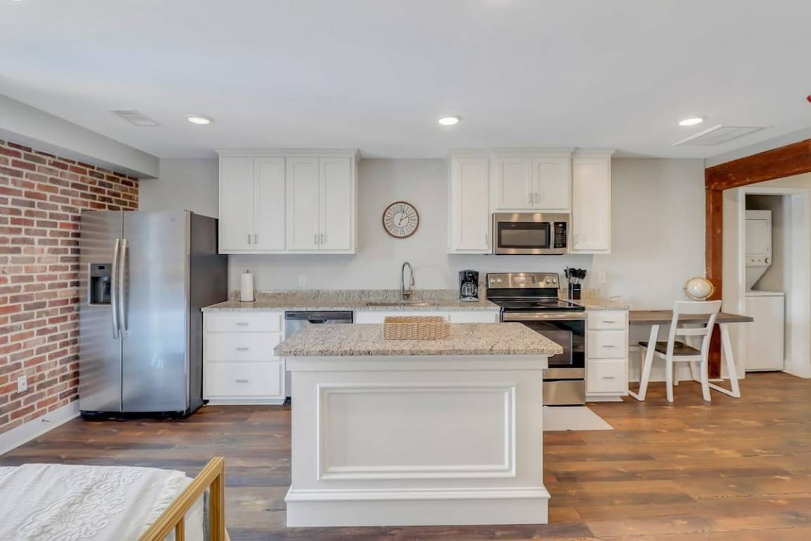 51 M² Loft ∙ 1 Makuuhuone ∙ 2 Vierasta - Statesboro