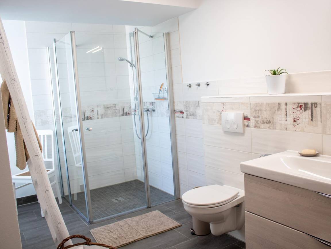 68 M² Ferienwohnung ∙ 1 Schlafzimmer ∙ 5 Gäste - Rochlitz
