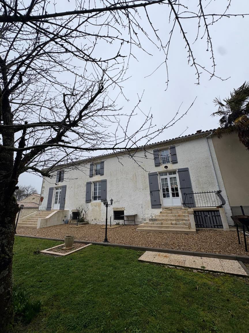 200 M² Maison De Vacances ∙ 4 Chambres ∙ 15 Personnes - Royan
