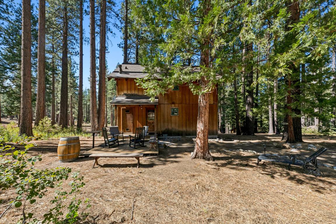 137 M² Cabin ∙ 3 Bedrooms ∙ 6 Guests - Zephyr Cove, NV