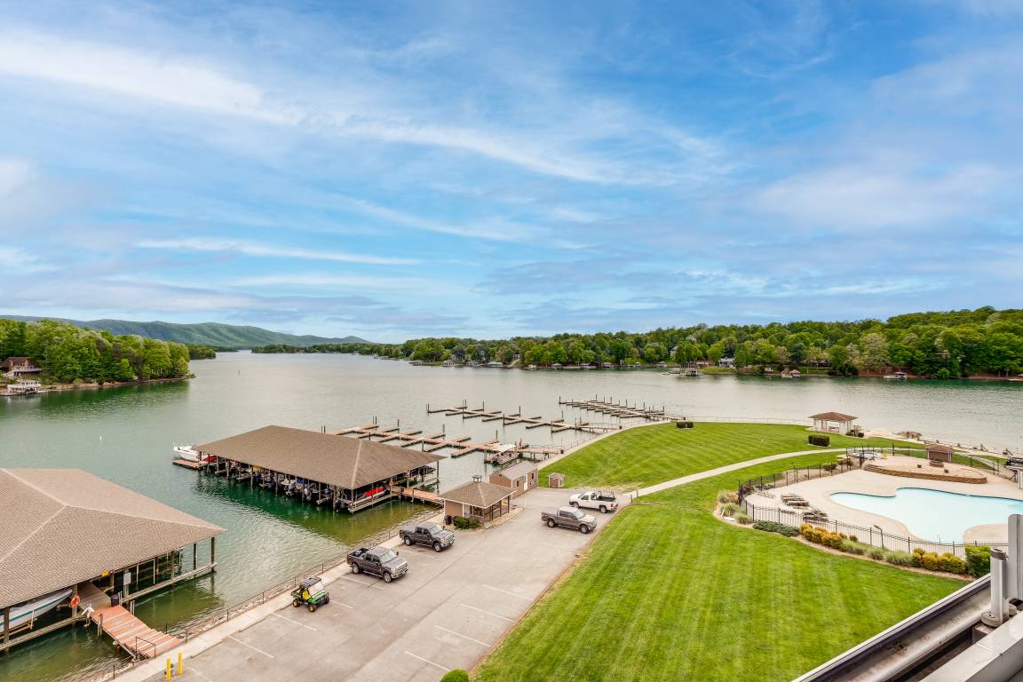 92 M² Apartament ∙ 1 Sypialnia ∙ 4 Gości - Smith Mountain Lake