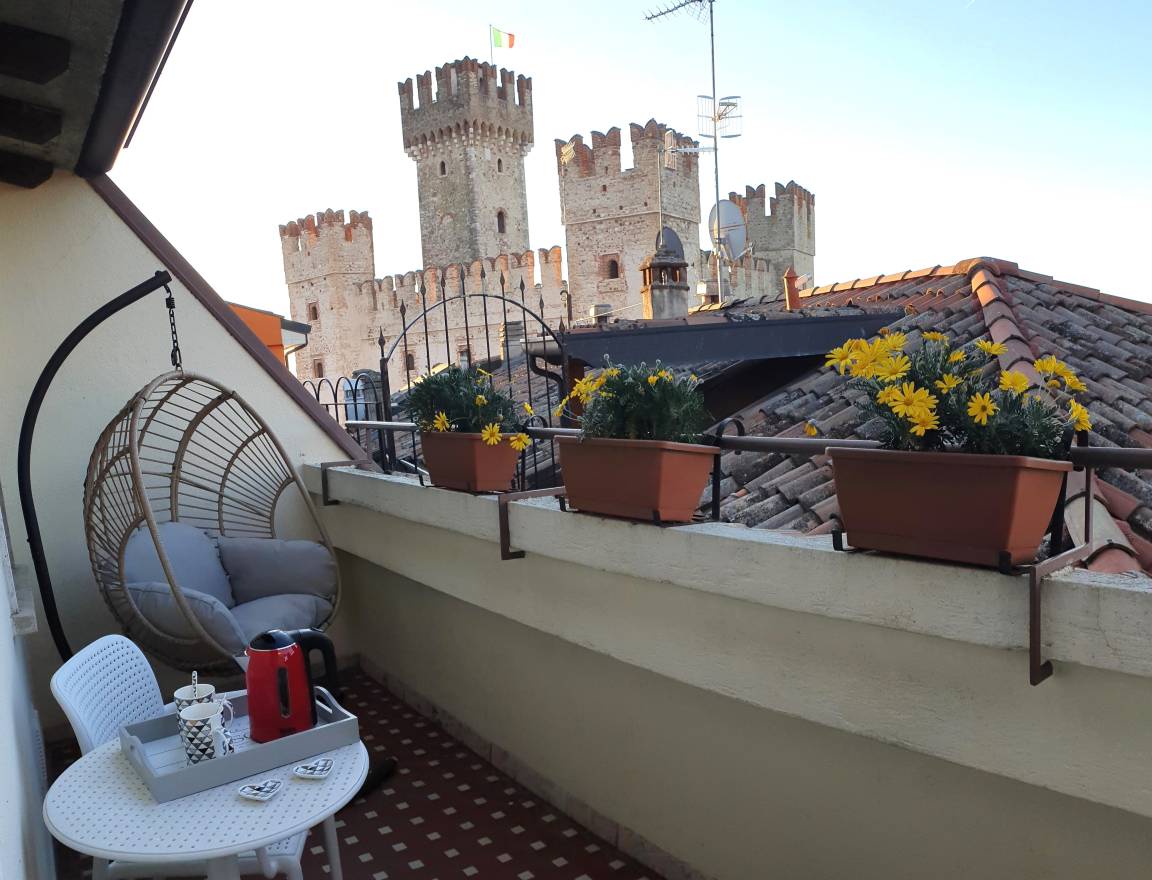 75 M² Apartment ∙ 2 Bedrooms ∙ 4 Guests - Sirmione