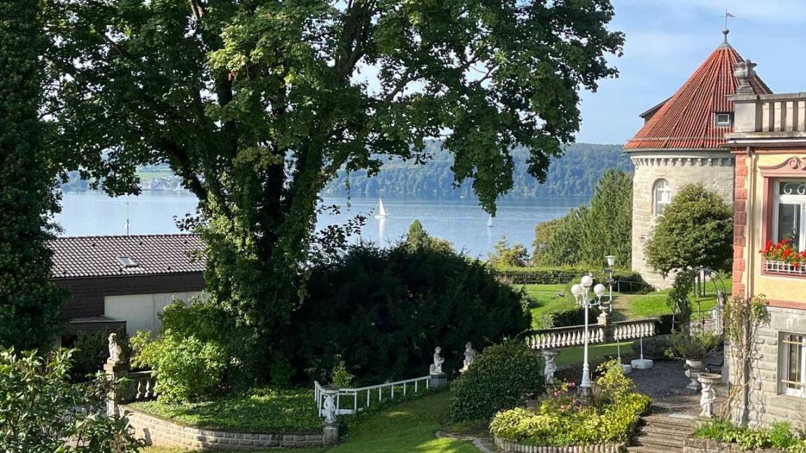 85 M² Ferienwohnung ∙ 2 Schlafzimmer ∙ 4 Gäste - Reichenau