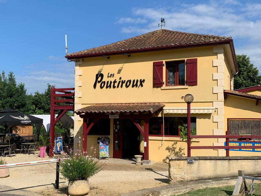 16 M² Caravan ∙ 2 Bedrooms ∙ 3 Guests - Dordogne