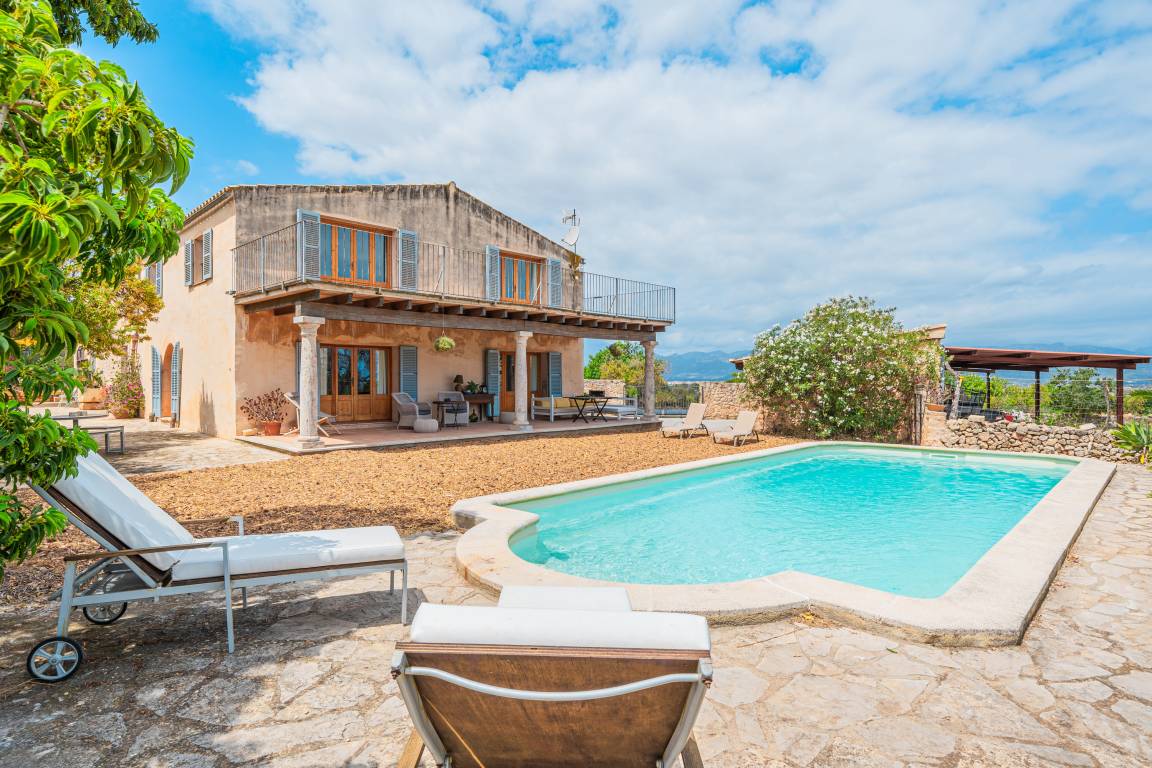 575 M² Huis ∙ 4 Slaapkamers ∙ 8 Gasten - Muro