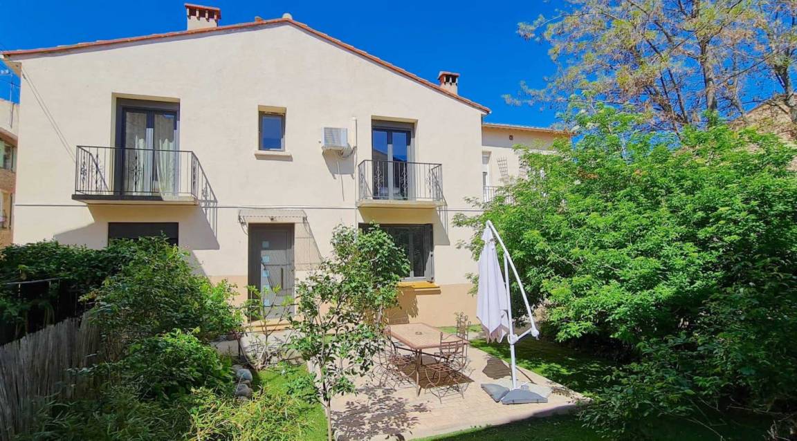 92 M² Gîte ∙ 3 Chambres ∙ 6 Personnes - Latour-de-France