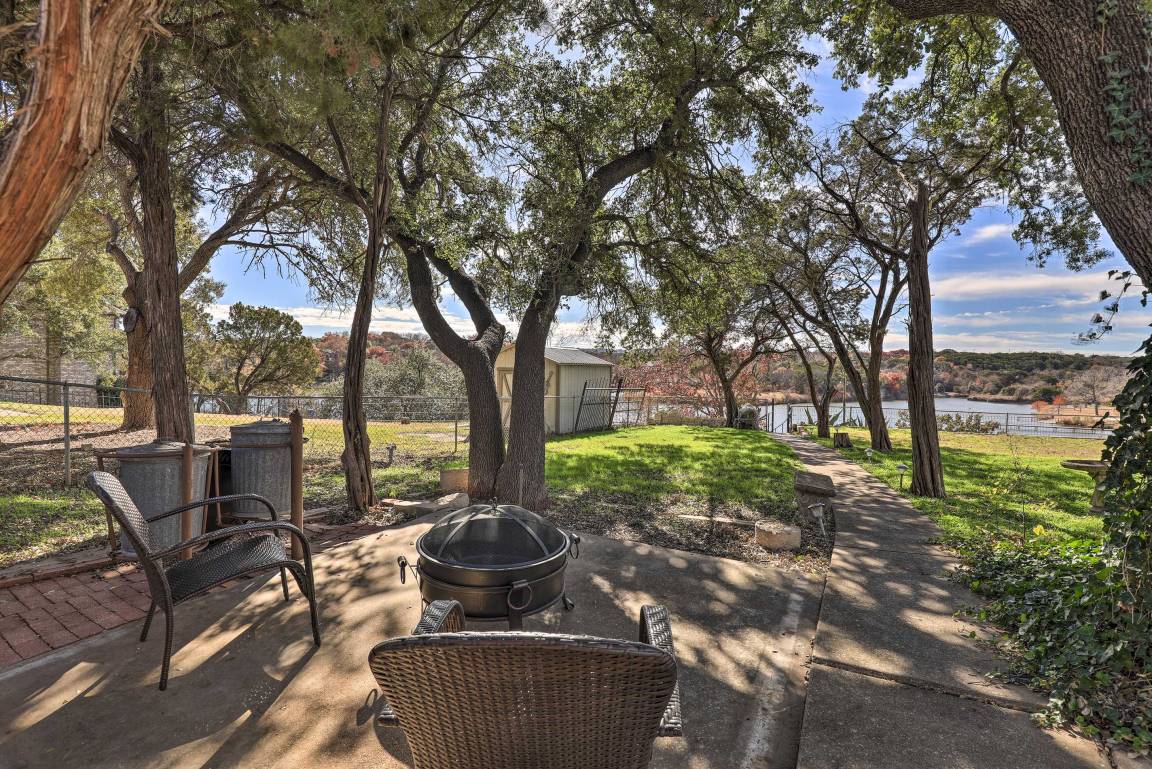 150 M² House ∙ 3 Bedrooms ∙ 12 Guests - Granbury, TX