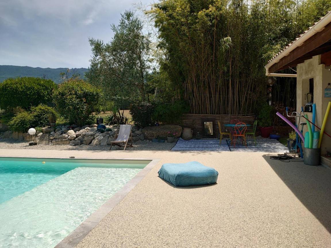 70 M² Gîte ∙ 1 Chambre ∙ 4 Personnes - Saou