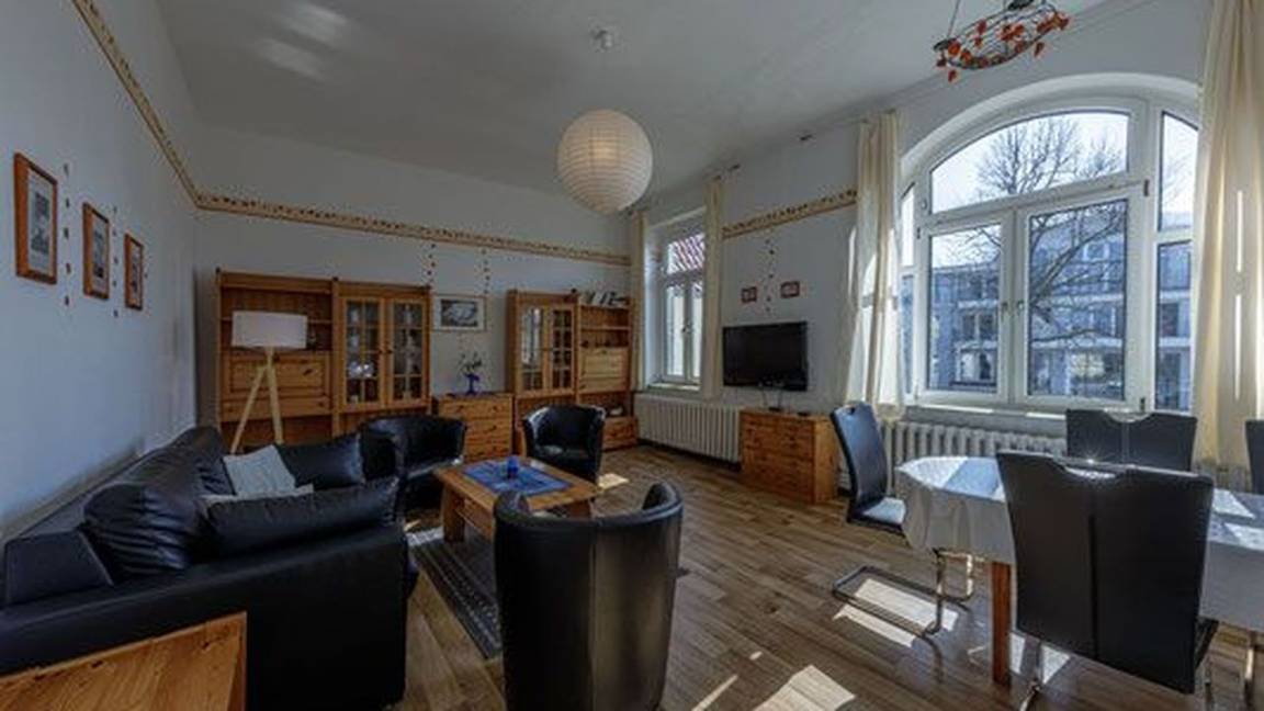 80 M² Ferienwohnung ∙ 2 Schlafzimmer ∙ 6 Gäste - Waren (Müritz)