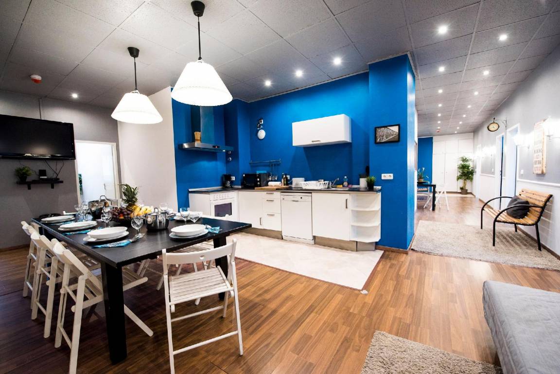 235 M² Appartement ∙ 6 Chambres ∙ 16 Personnes - Berlin