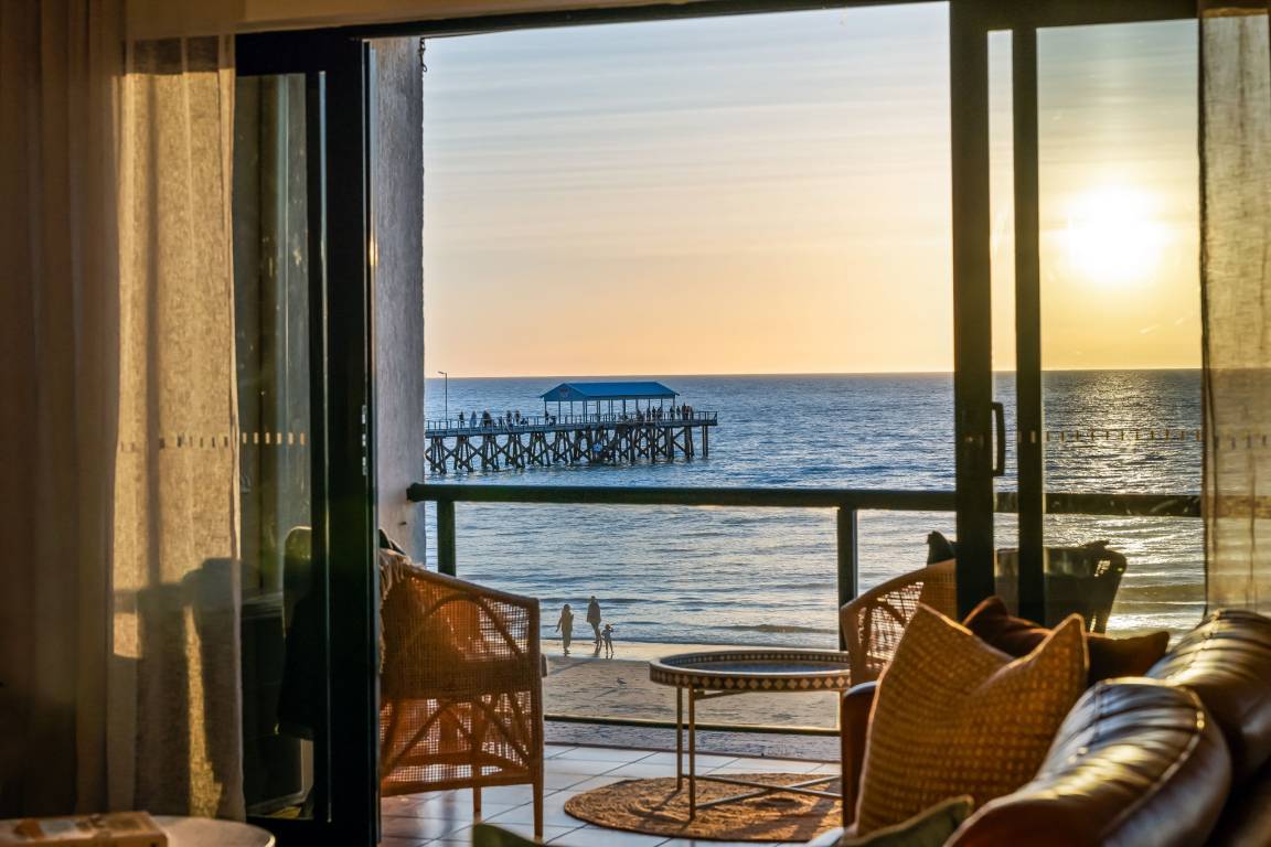98 M² Apartment ∙ 2 Bedrooms ∙ 4 Guests - Port Adelaide