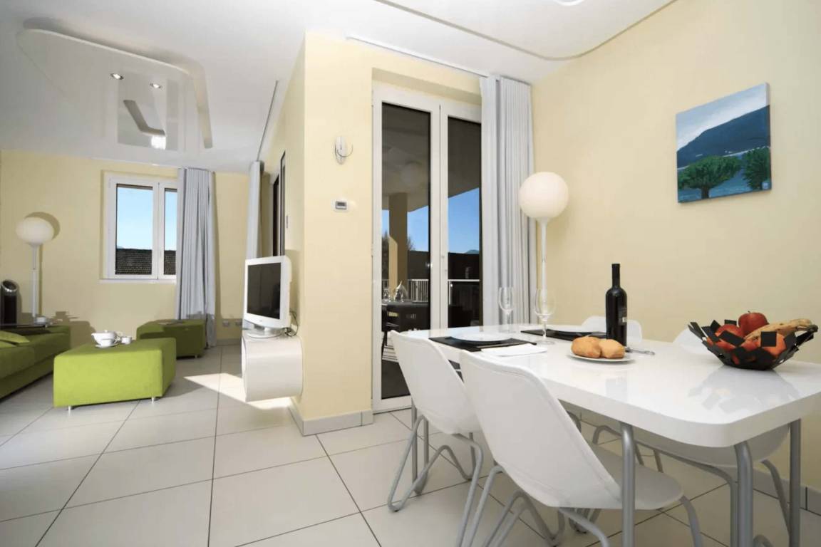 Apartamento ∙ 1 Habitación ∙ 2 Huéspedes - Luino