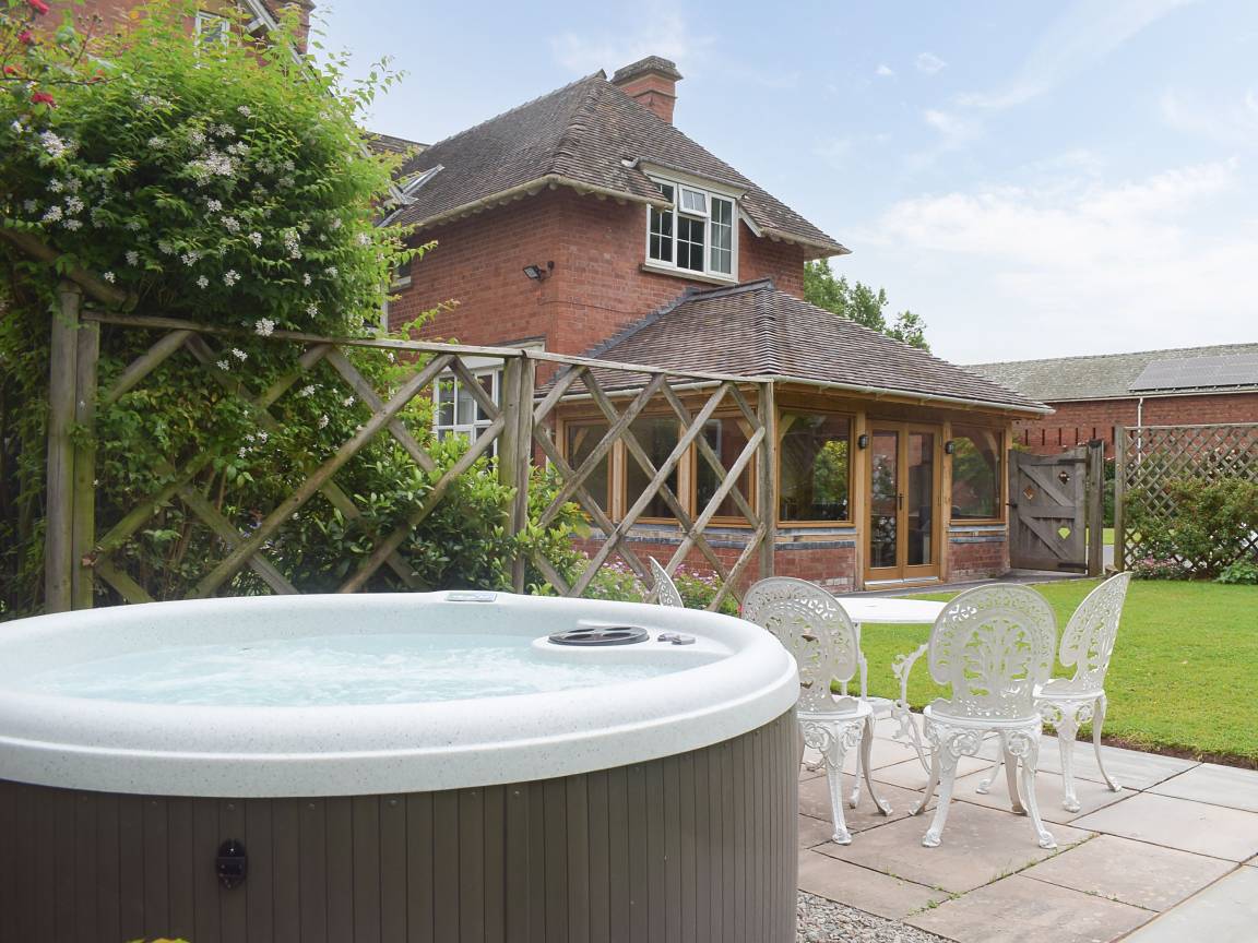 Cottage ∙ 2 Bedrooms ∙ 4 Guests - Herefordshire
